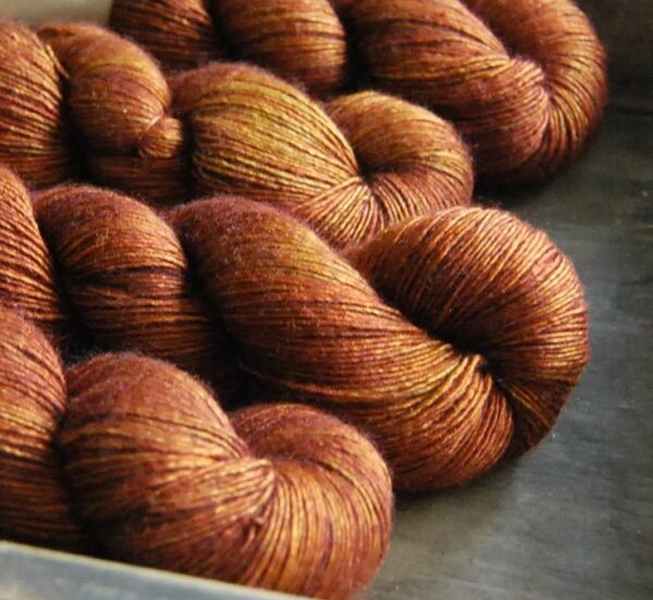 Fall - LO(U)VE SINGLE YAK 120 - Une Louve Dans Les Bois